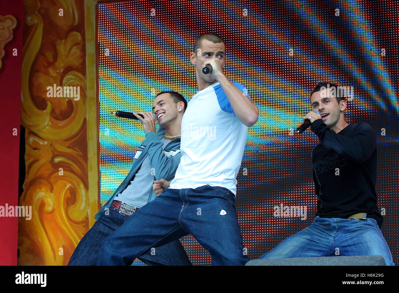 3SL, a short lived Welsh boy band pop group made up of brothers Steve ...