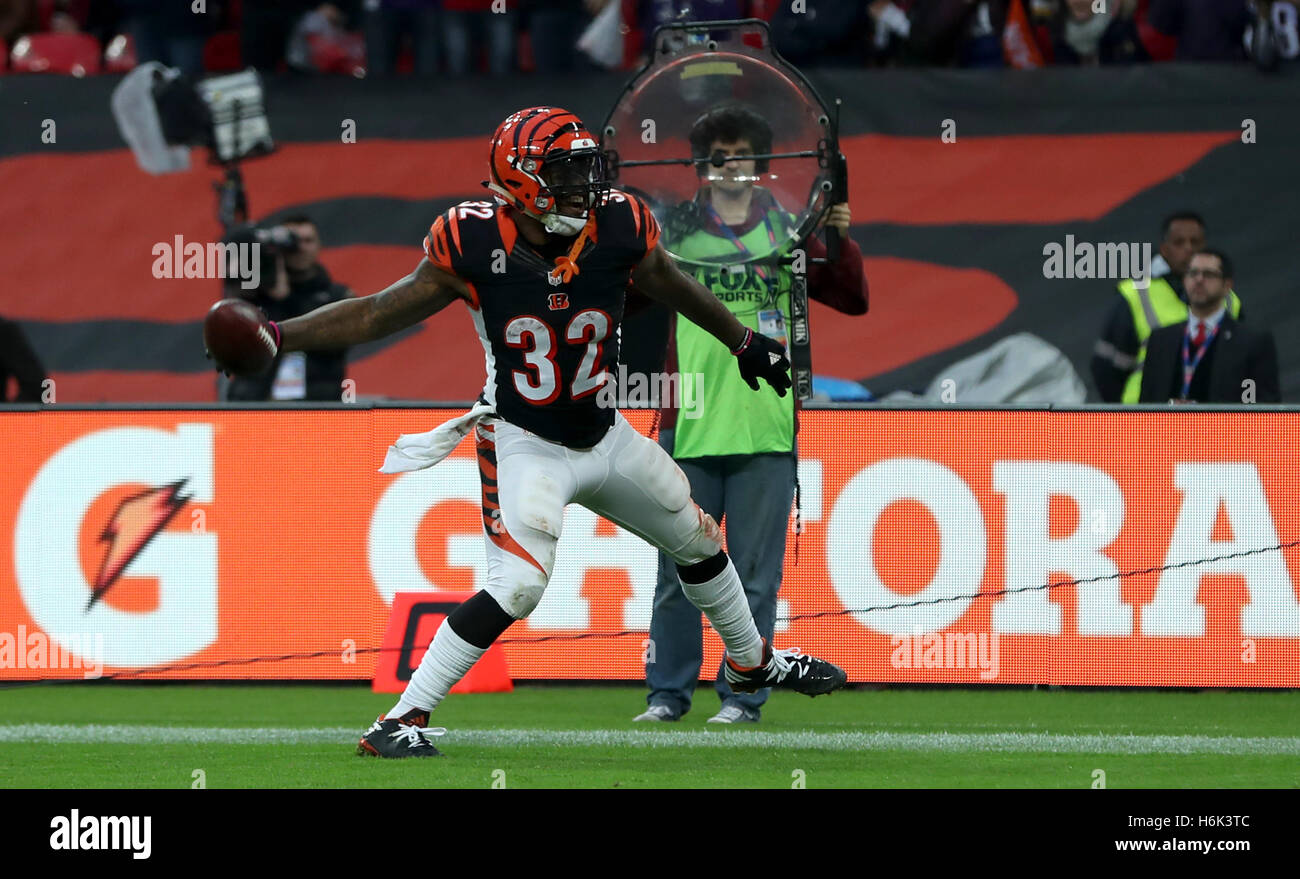 Cincinnati Bengals Running Back Jeremy Hill celebrates scoring his side ...