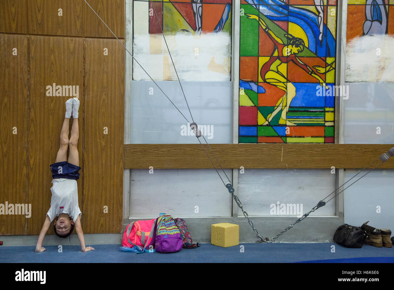 Soviet gymnast hi-res stock photography and images - Alamy