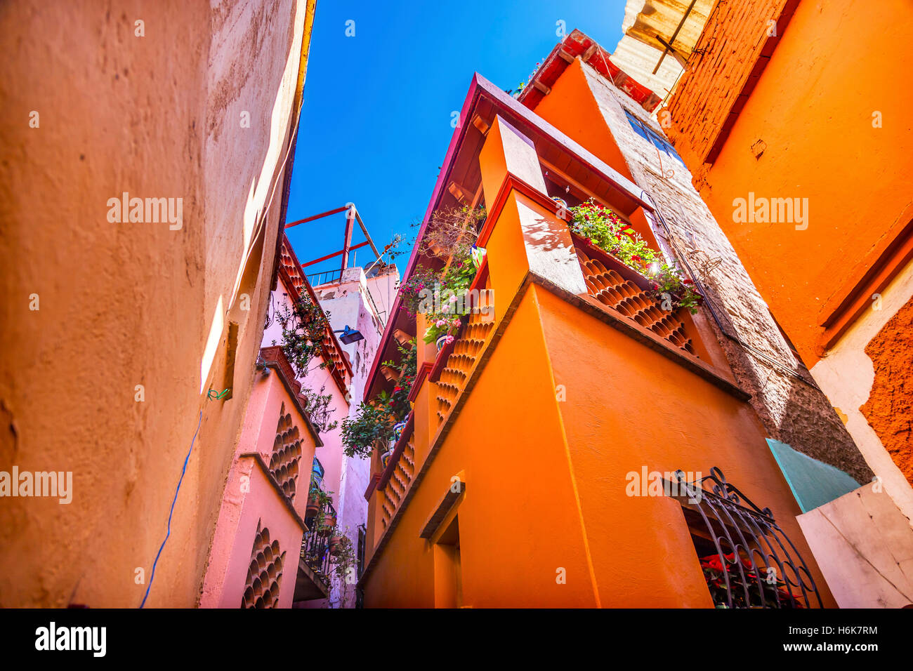 Kiss Alley Alleyway Colored Houses Guanajuato Mexico. Houses so close couple can exchange a kiss ...