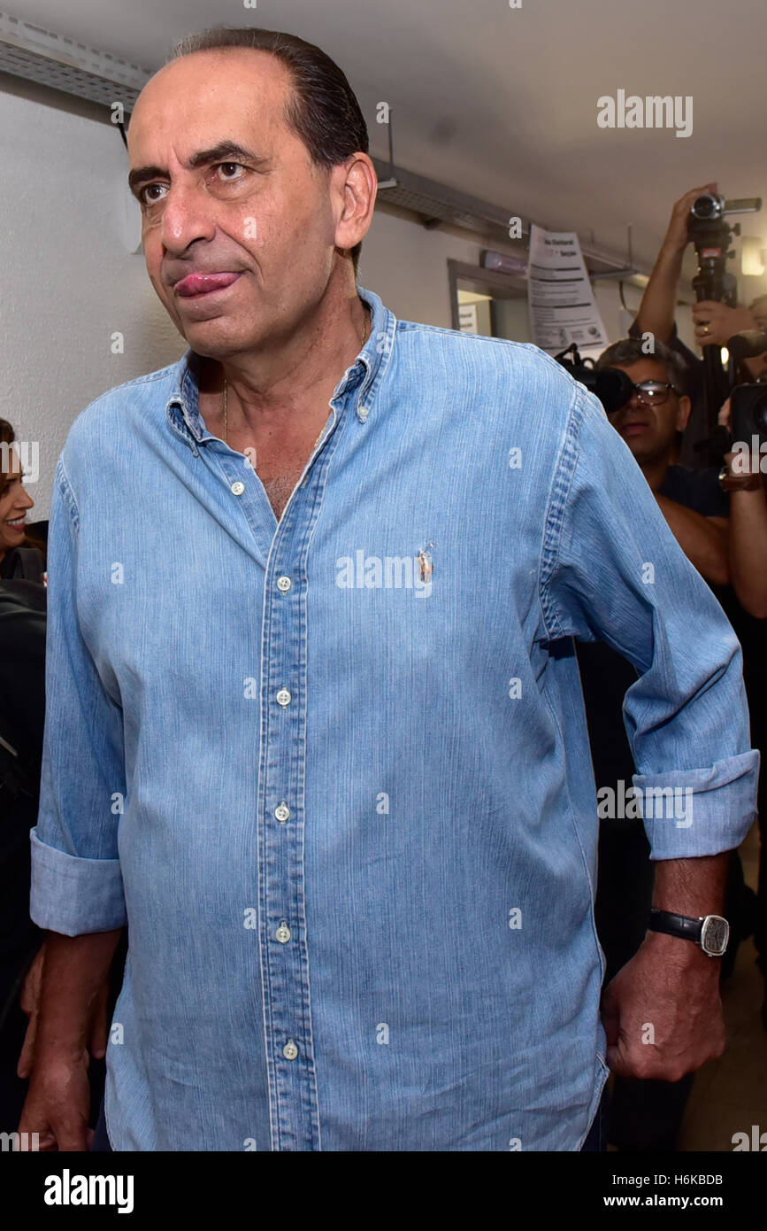 Alexandre kalil hi-res stock photography and images - Alamy