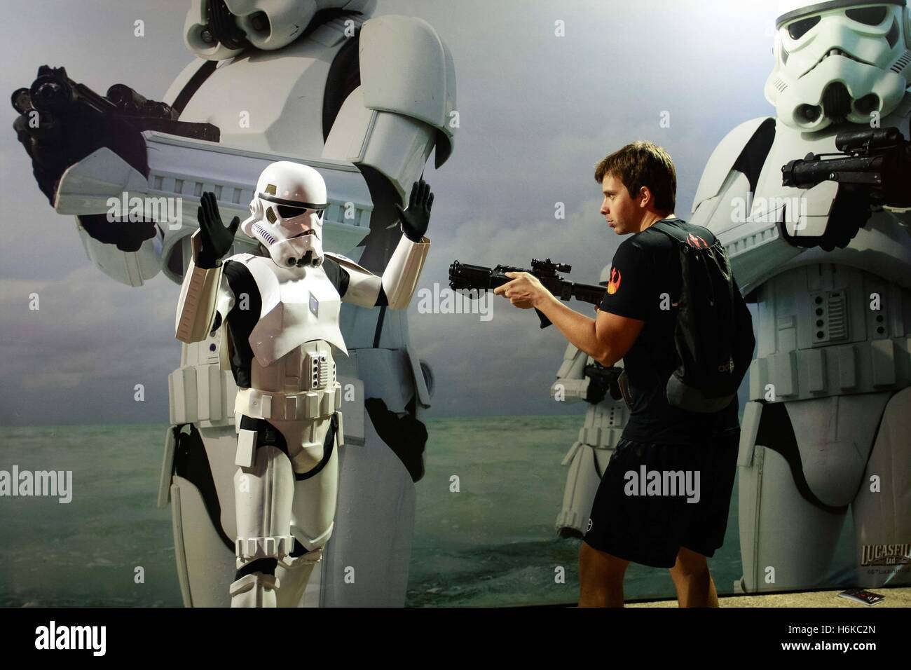 Stormtrooper character hi-res stock photography and images - Alamy