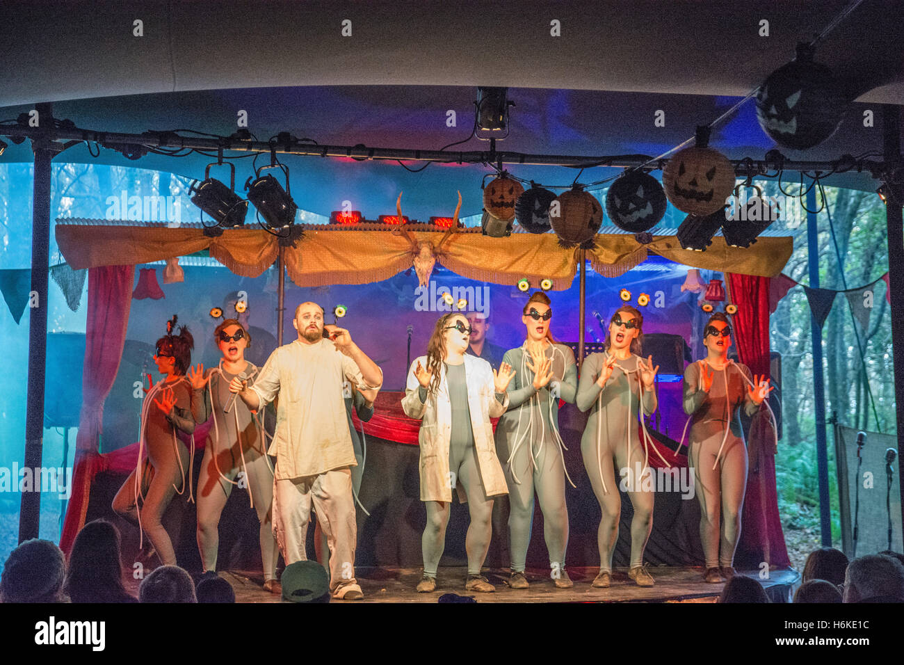 Live rogue hi-res stock photography and images - Alamy