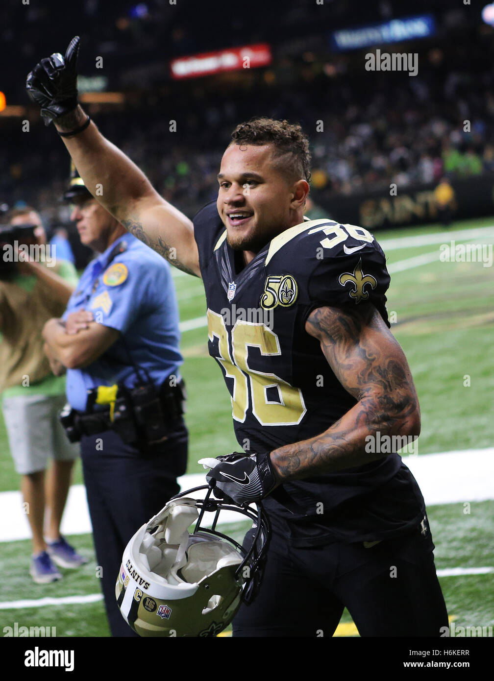 New Orleans, LOUISIANA, USA. 30th Oct, 2016. New Orleans Saints running ...