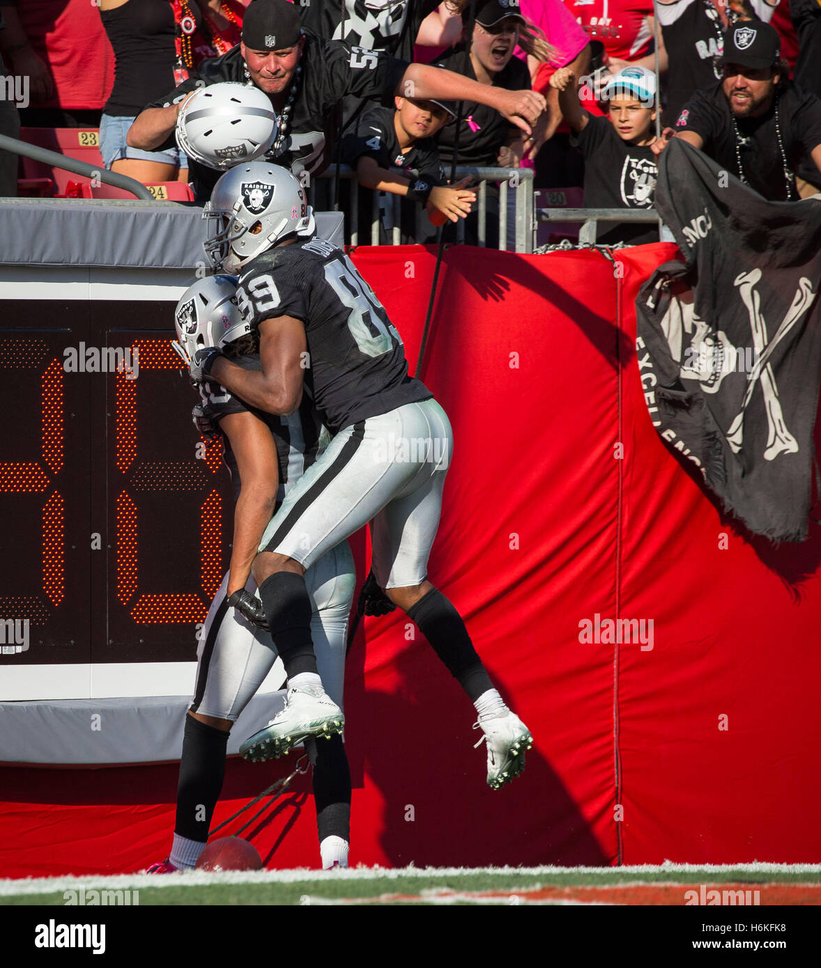 Florida, USA. 30th Oct, 2016. LOREN ELLIOTT | Times .Oakland Raiders ...