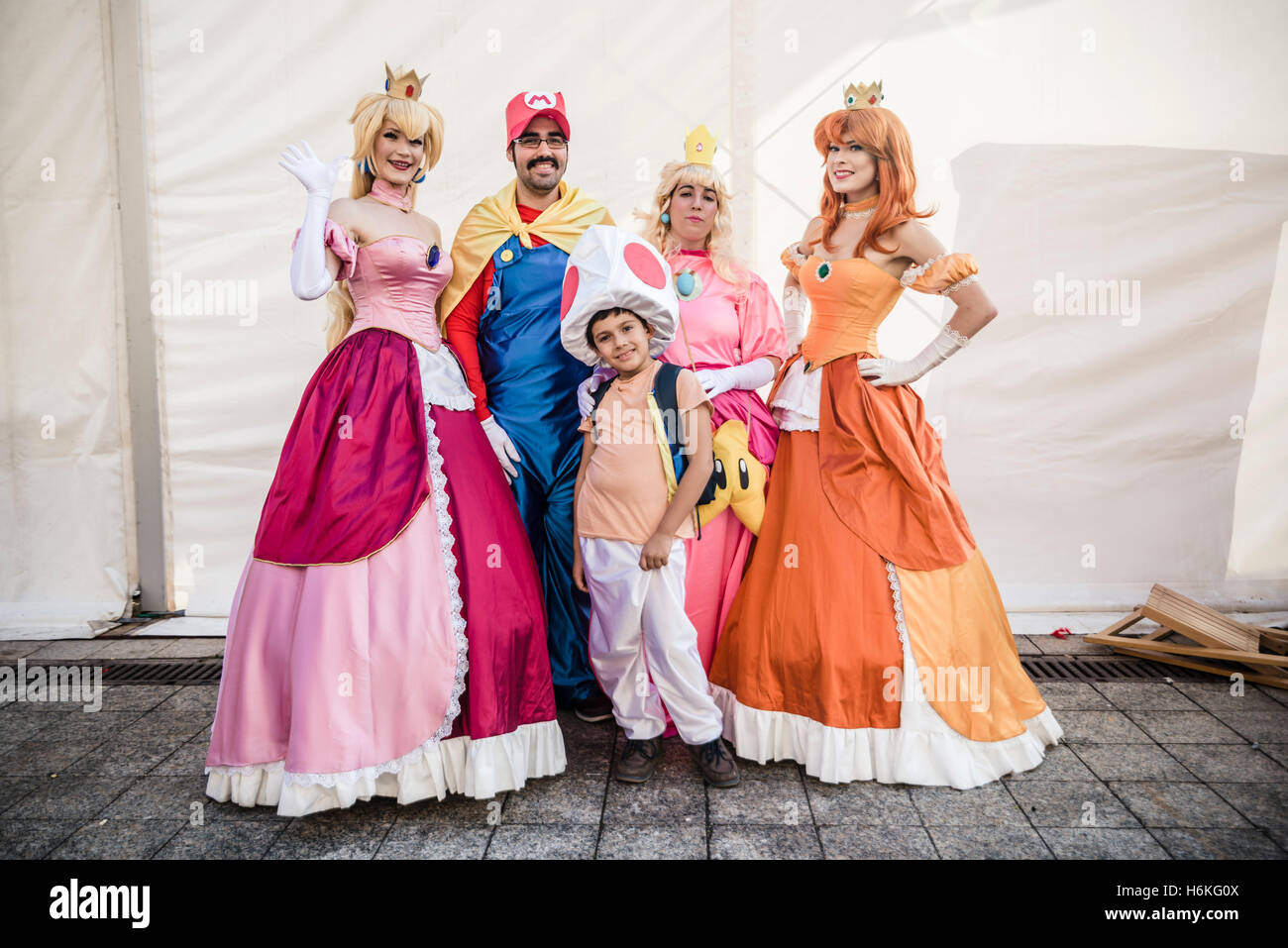 Barcelona, Spain. 30th Oct, 2016. Cosplayers dressed as their favorite ...