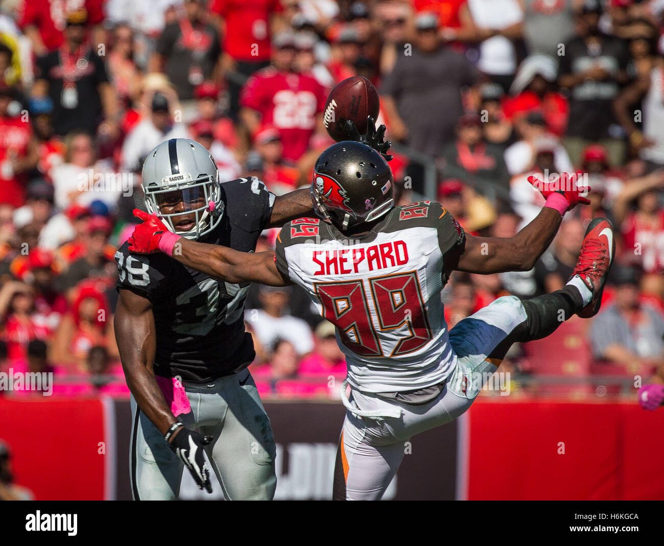 Florida, USA. 30th Oct, 2016. LOREN ELLIOTT | Times .Tampa Bay ...
