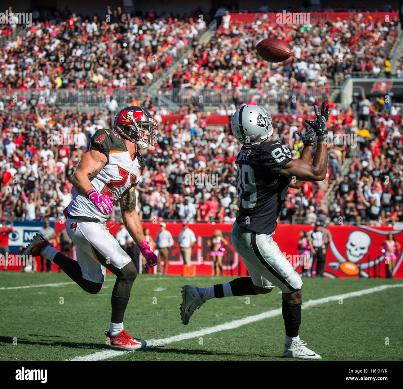 Chris conte buccaneers hi-res stock photography and images - Alamy