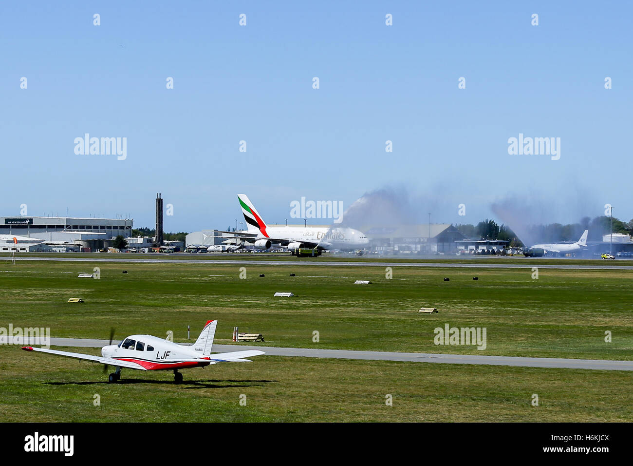 Christchurch, New Zealand. 31 Oct 2016. Emirates flight EK412 arrives ...