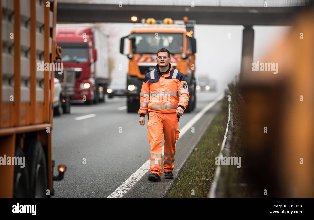 Highway maintenance cleaning hi-res stock photography and images - Alamy