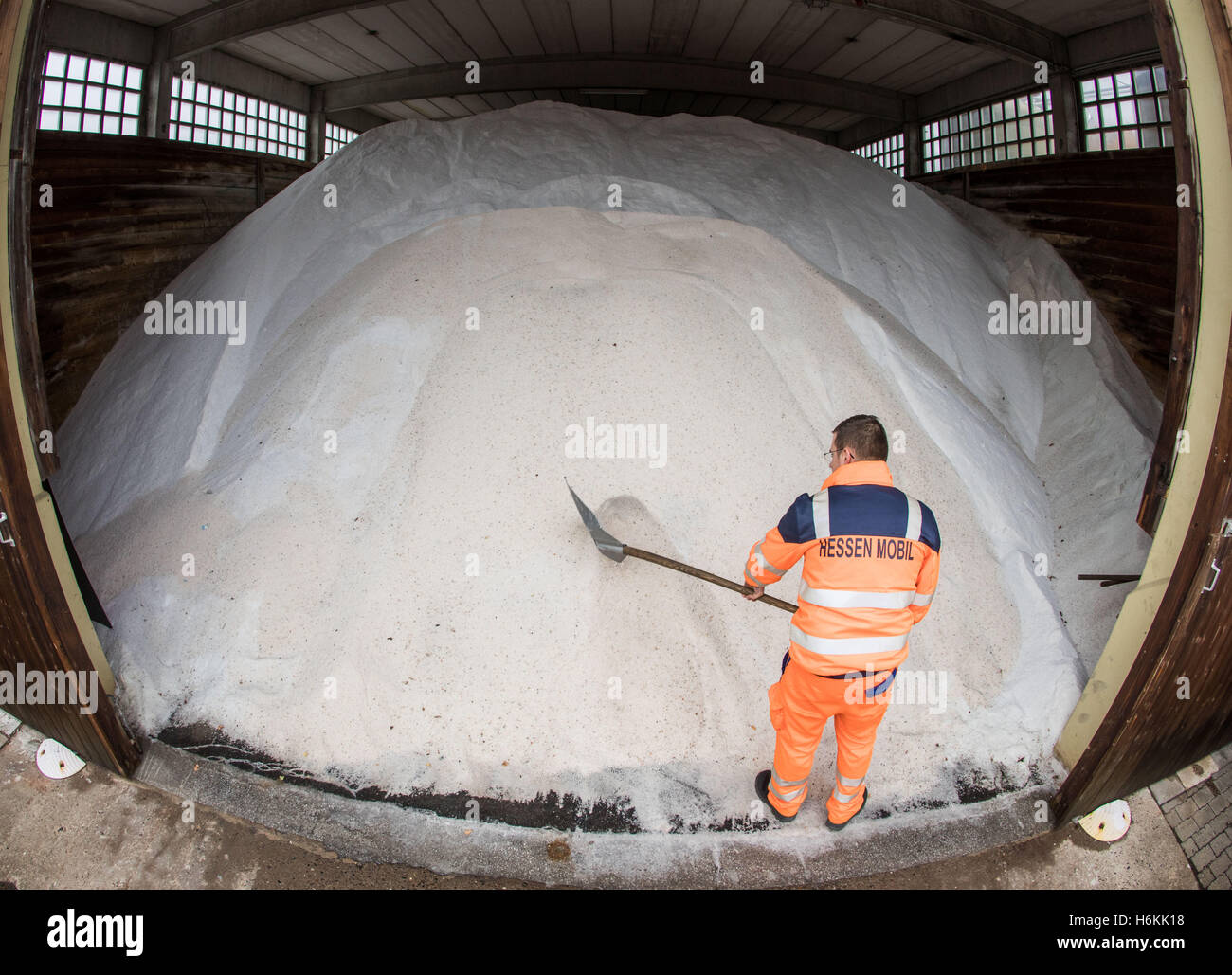 Roadway guardrails germany hi-res stock photography and images - Alamy