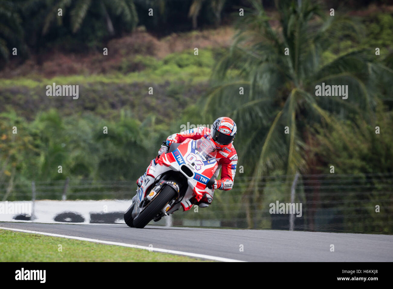 Sepang, Malaysia. 30th Oct, 2016. MotoGP of Malaysia at Sepang circuit ...