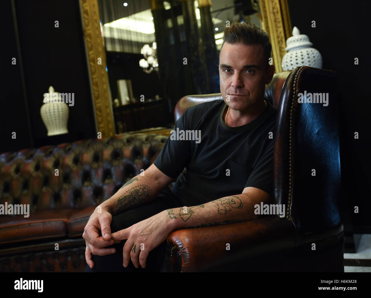 Berlin, Germany. 26th Sep, 2016. British singer Robbie Williams in ...