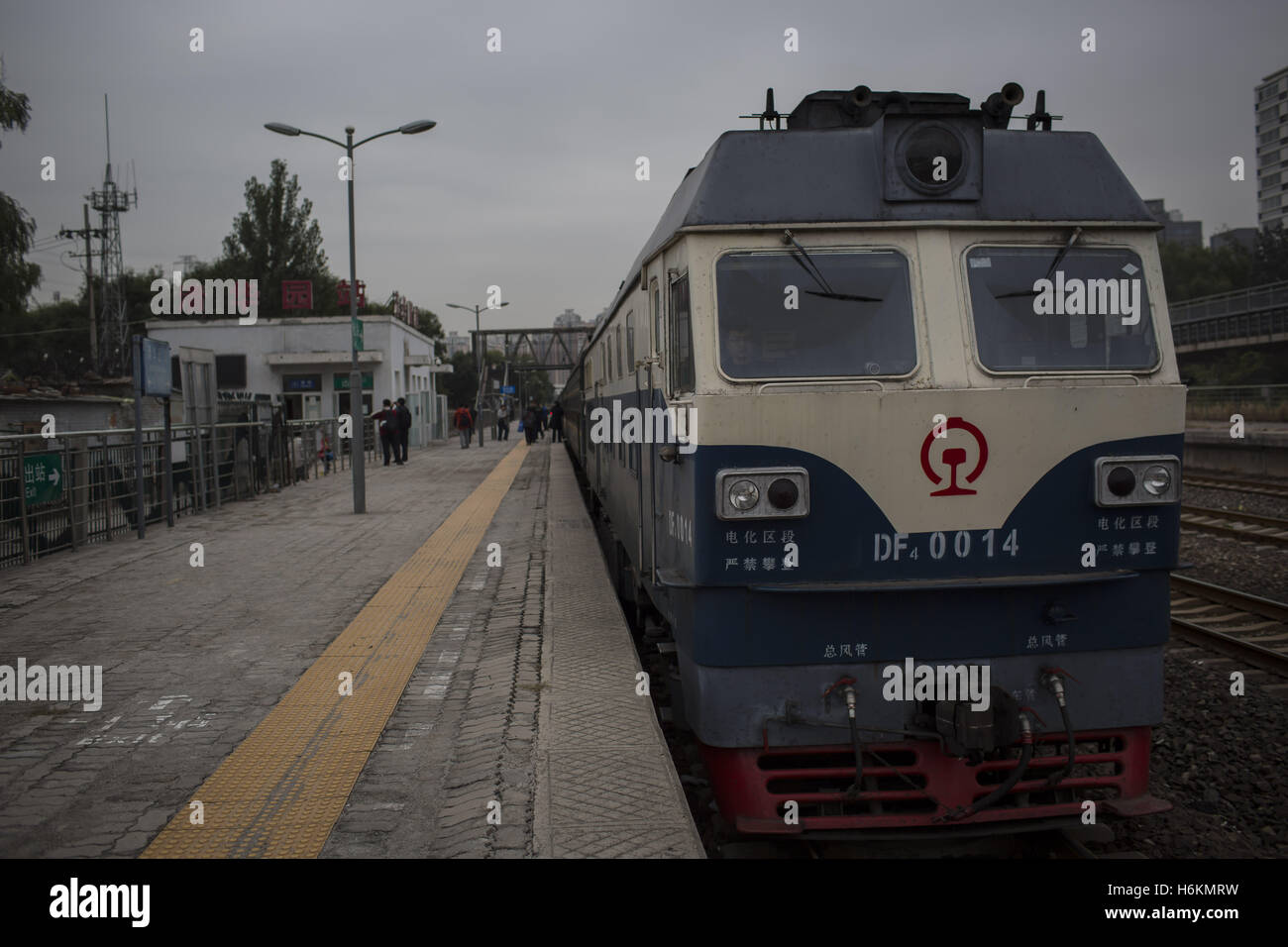 October 27, 2016 - Beijing, china - The locomotive of the 'green train ...