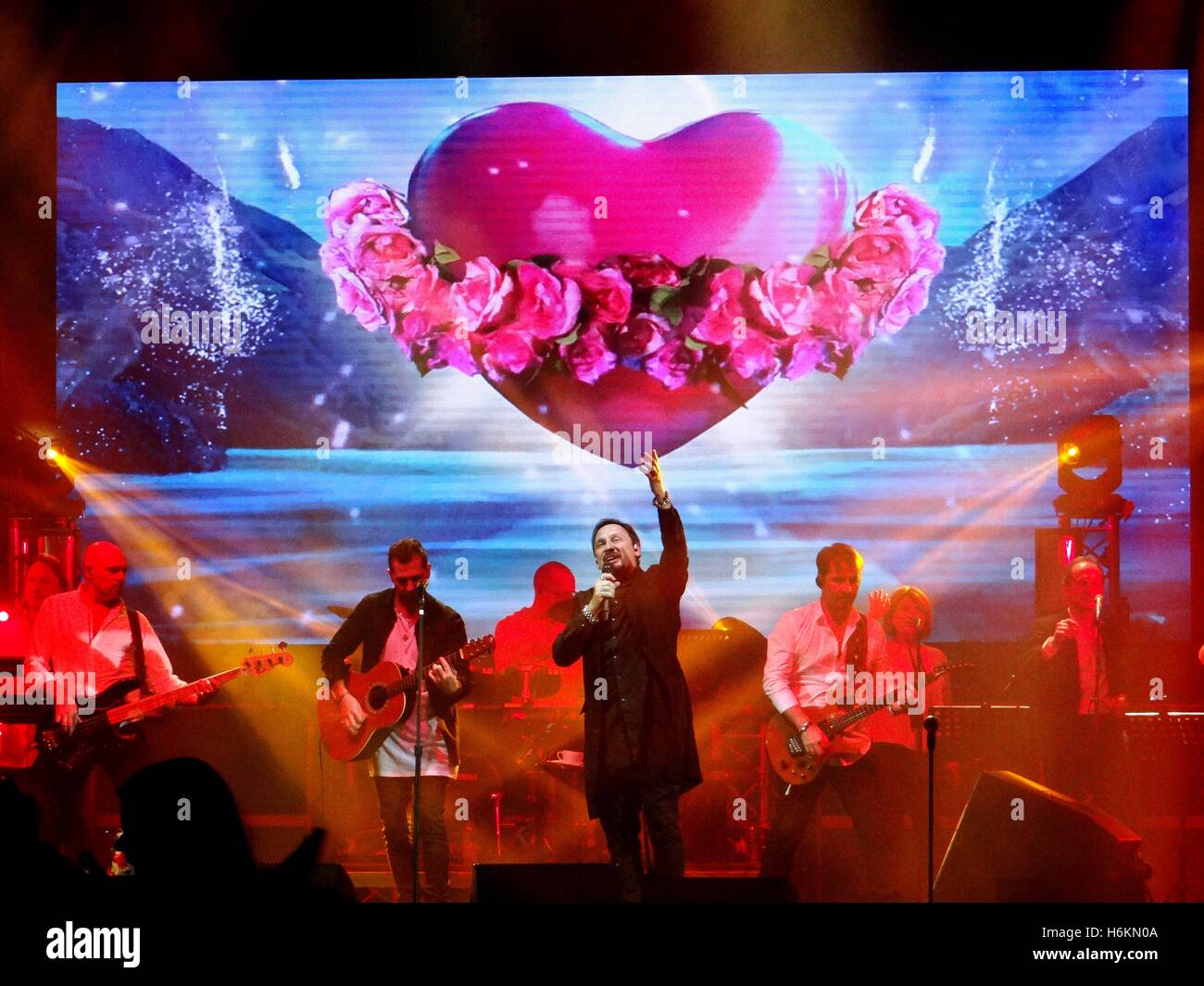 London, UK. 30th Oct, 2016. The first London's concert of a Russian ...
