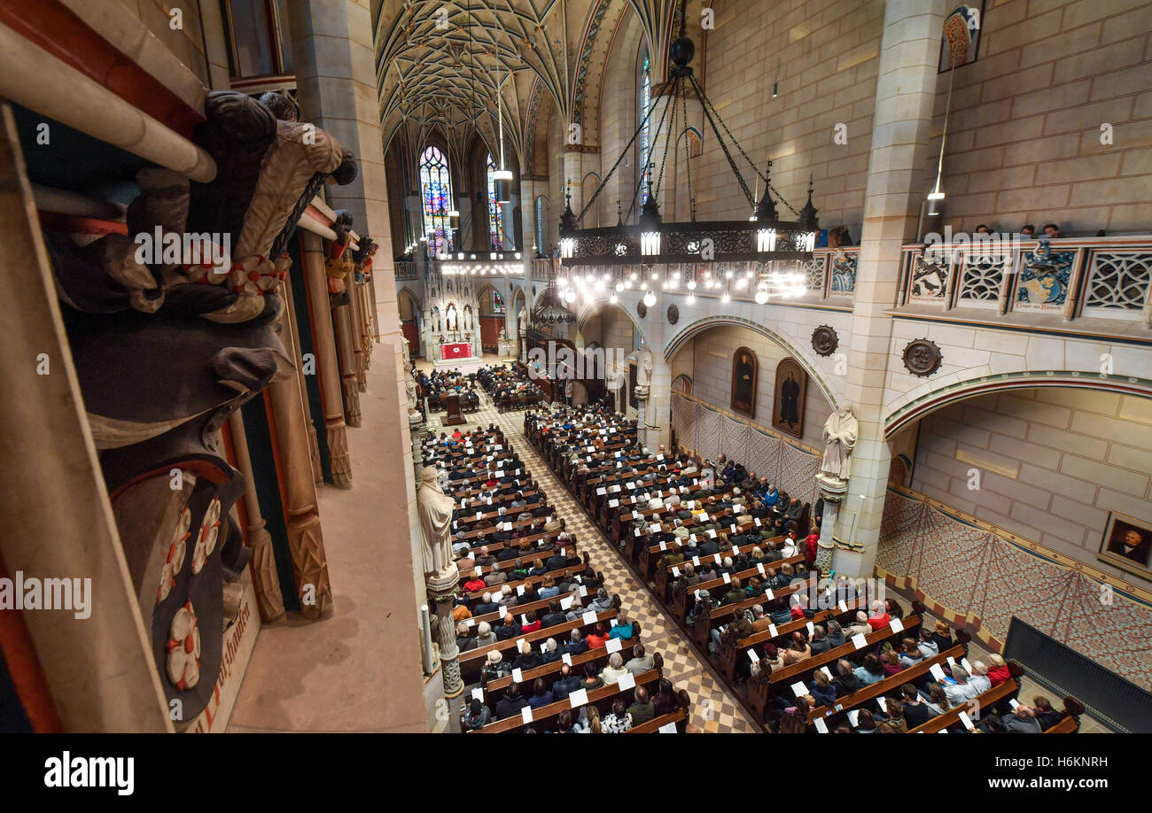 Wittenberg, Germany. 31st Oct, 2016. The Reformation Day begins with a ...