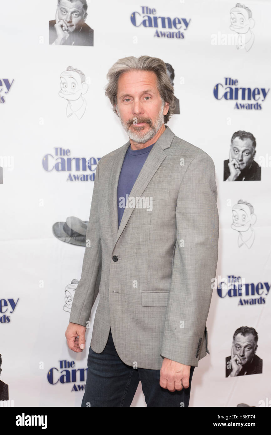 Beverly Hills, California, USA. 30th Oct, 2016. Gary Cole arrives at ...
