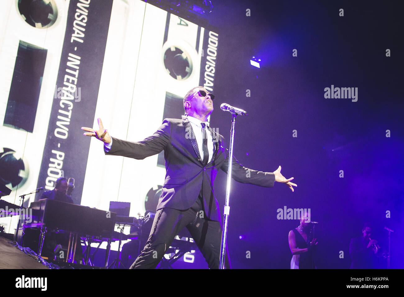 October 28, 2016 - American singer-songwriter, record producer, and ...