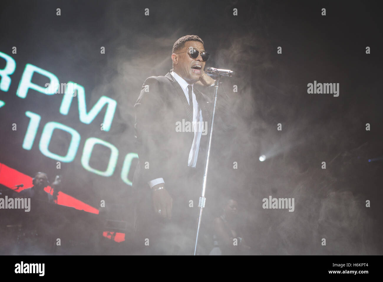 October 28, 2016 - American singer-songwriter, record producer, and ...