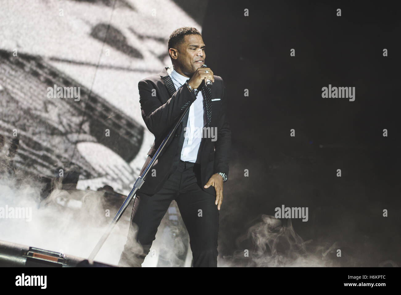 October 28, 2016 - American singer-songwriter, record producer, and ...