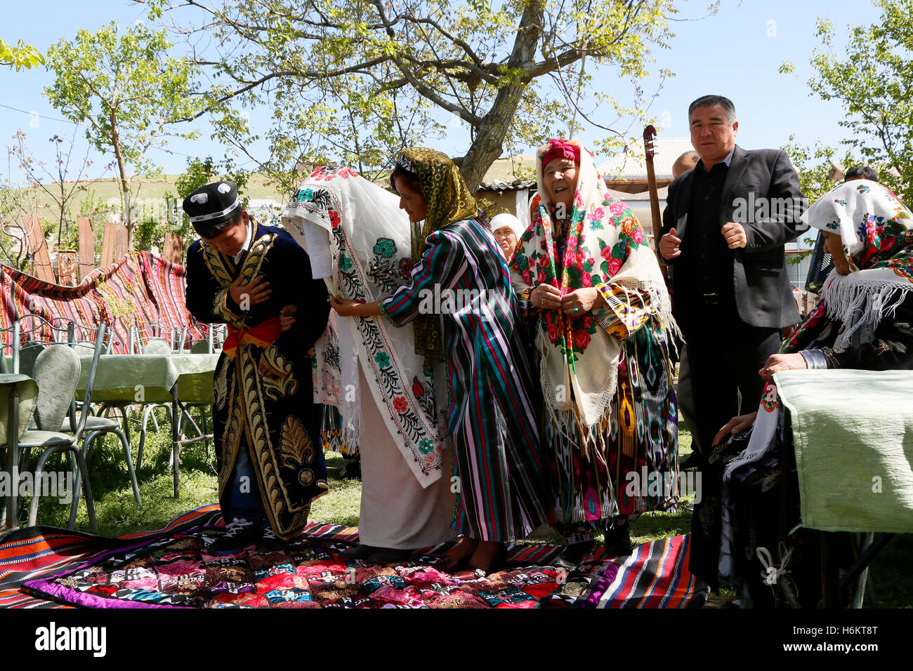 Uzbekistan People High Resolution Stock Photography and Images - Alamy