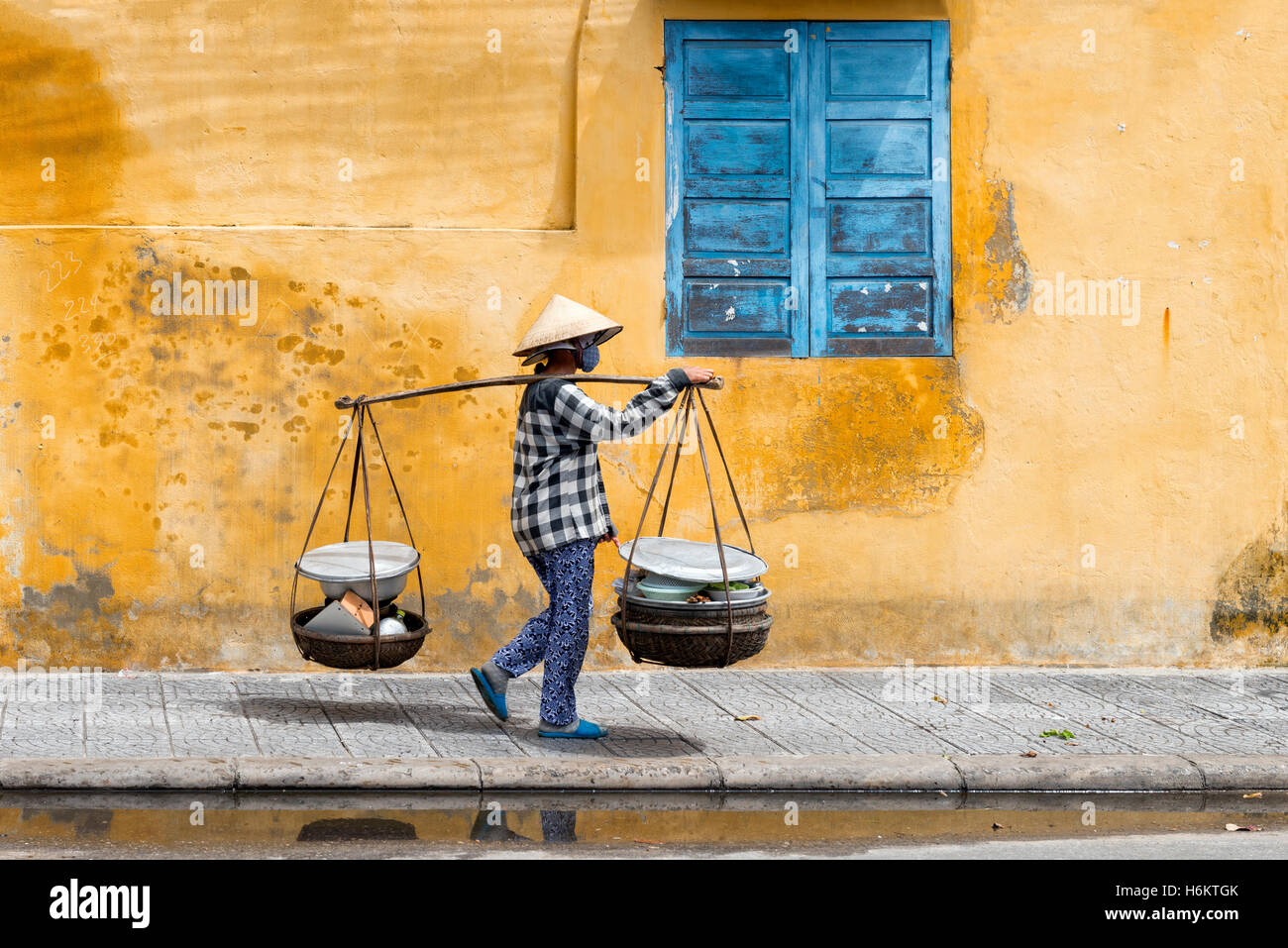 Carrying Yoke Stock Photos & Carrying Yoke Stock Images - Alamy