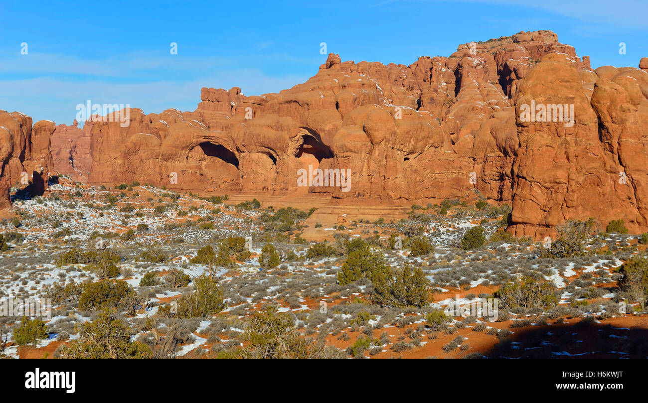 Arches in Devil's Garden in Arches National Park, Utah in winter Stock ...