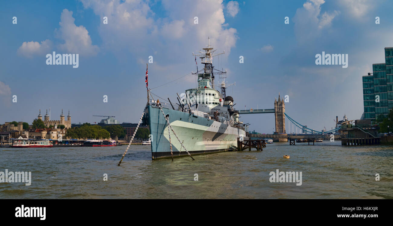 Hms belfast in front tower hi-res stock photography and images - Alamy