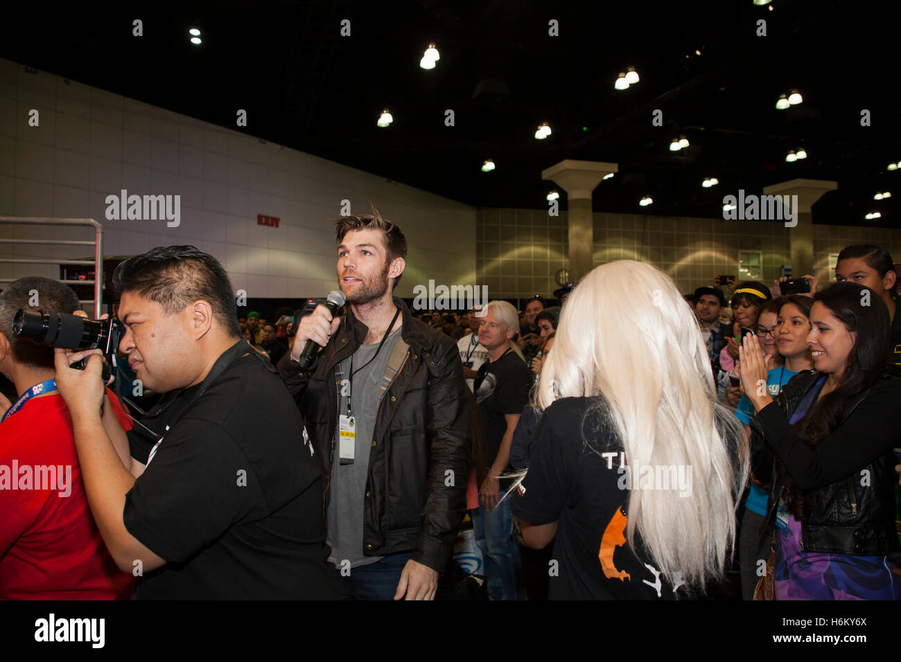STAN LEE LA COMIC CON: Actor Liam McIntyre leaves the stage during The ...