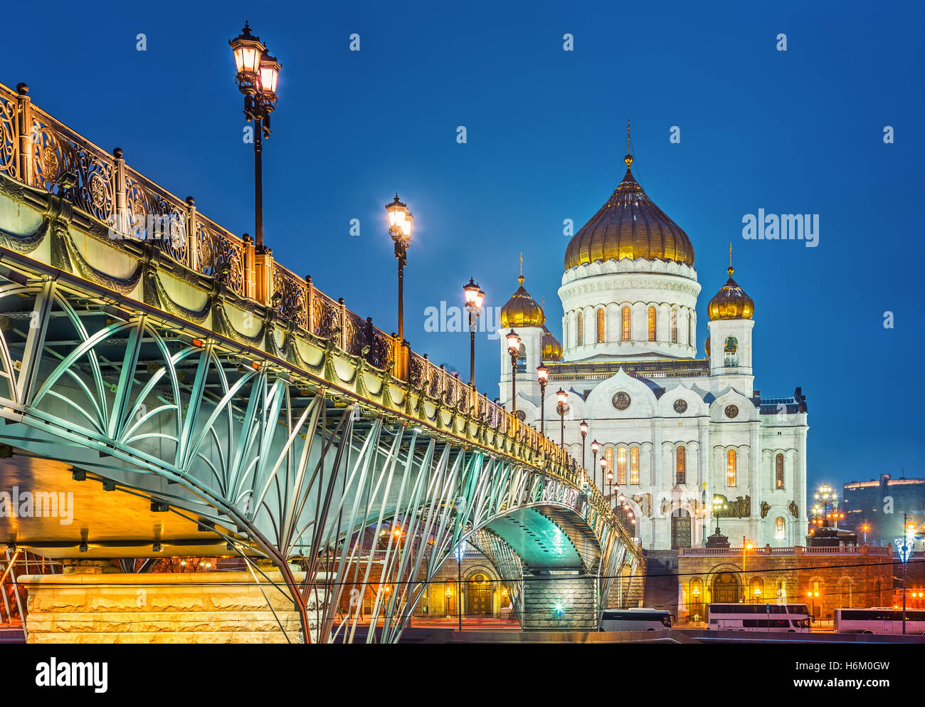 Cathedral of Christ the Saviour in Moscow Stock Photo - Alamy