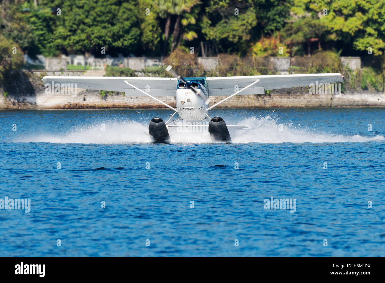 hydroplane take off Stock Photo - Alamy
