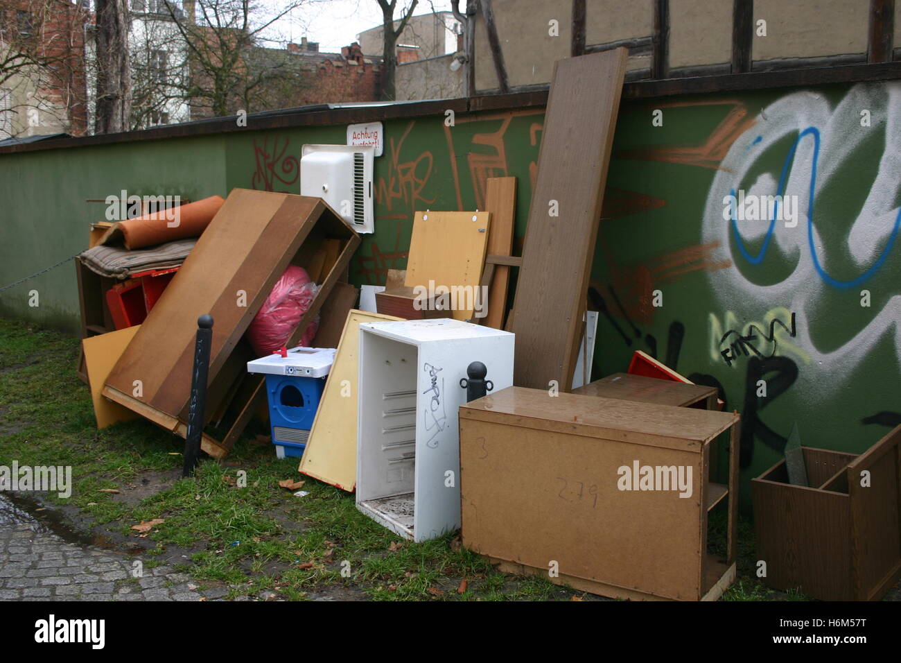 Sperrmull hi-res stock photography and images - Alamy