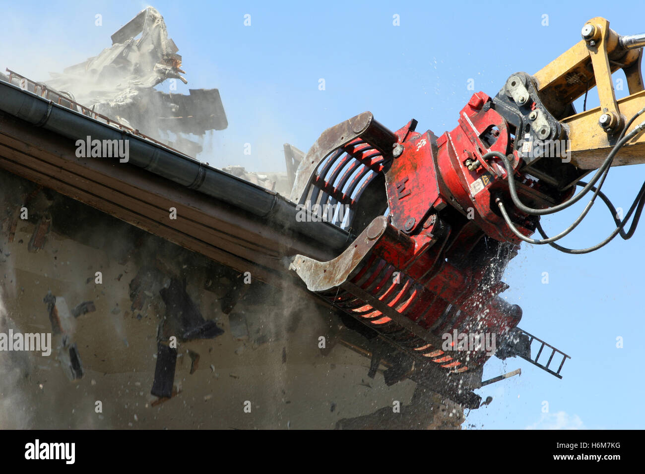 Business demolition hi-res stock photography and images - Alamy