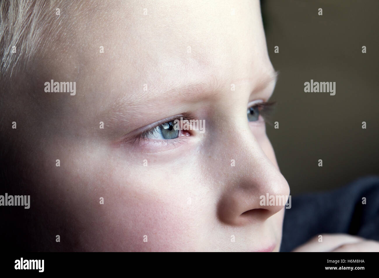 Sad face children hi-res stock photography and images - Alamy