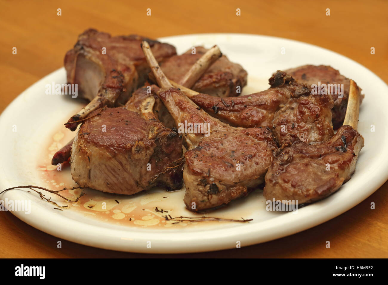 French roast lamb chops hi-res stock photography and images - Alamy
