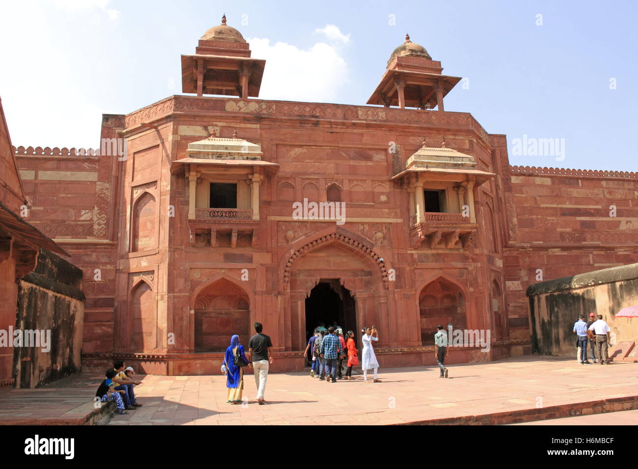 Entrance To The Haram High Resolution Stock Photography and Images - Alamy