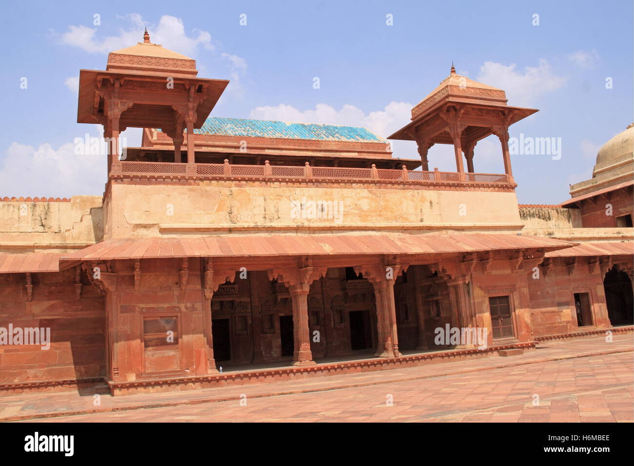 Jodha akbar hi-res stock photography and images - Alamy