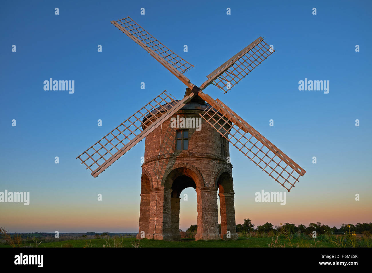 Landmark building windmill hi-res stock photography and images - Alamy