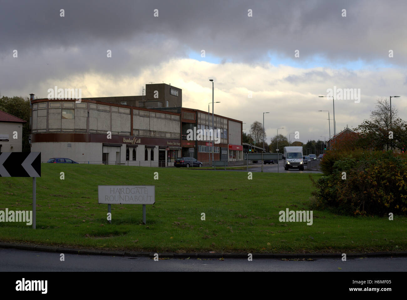 Hardgate roundabout the entrance exit point to Duntocher, Faifley and ...