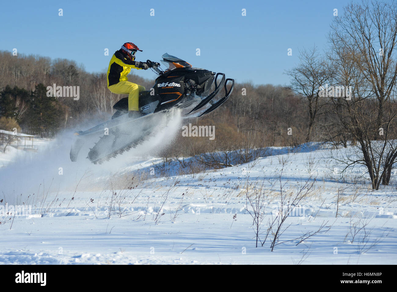 Person mountain bike skiing hi-res stock photography and images - Alamy