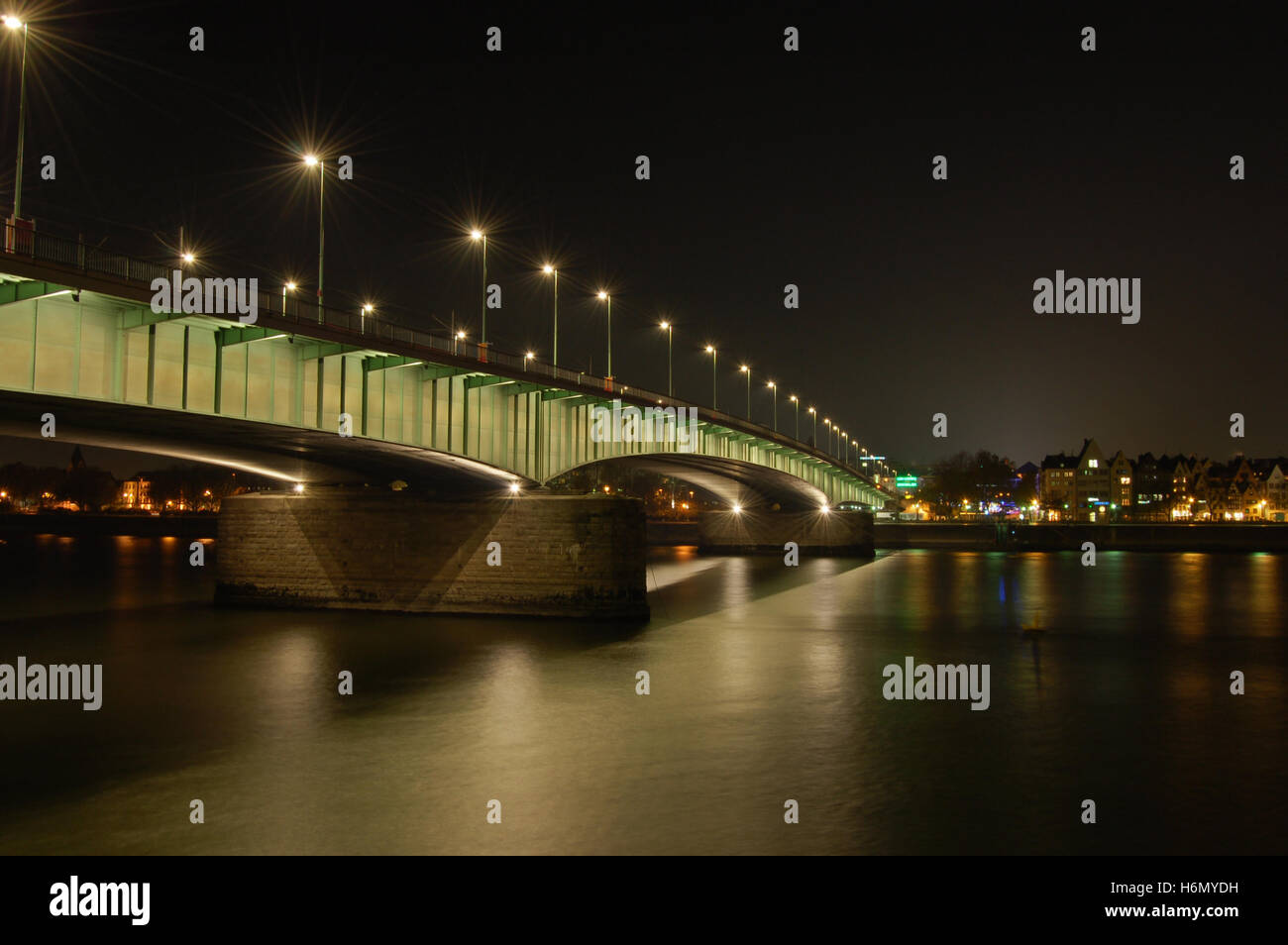 Long tunnels hi-res stock photography and images - Alamy