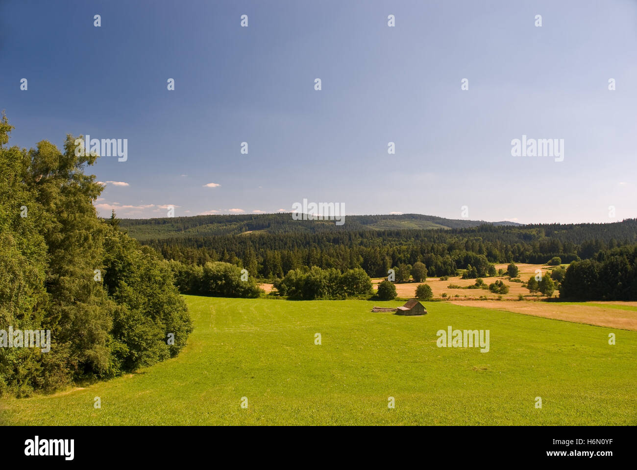 Valley landscapes hi-res stock photography and images - Alamy