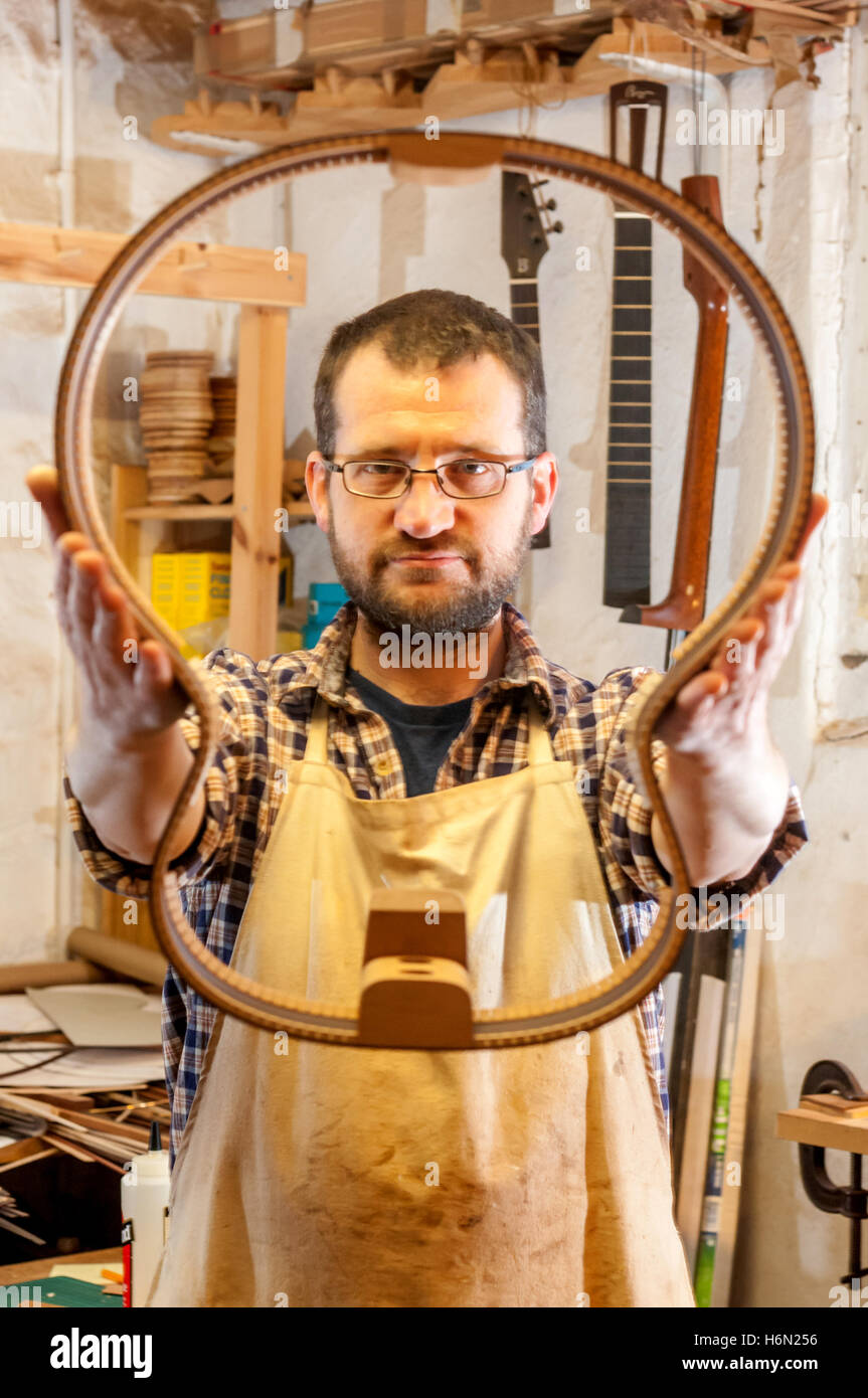 Bespoke workshop hi-res stock photography and images - Alamy