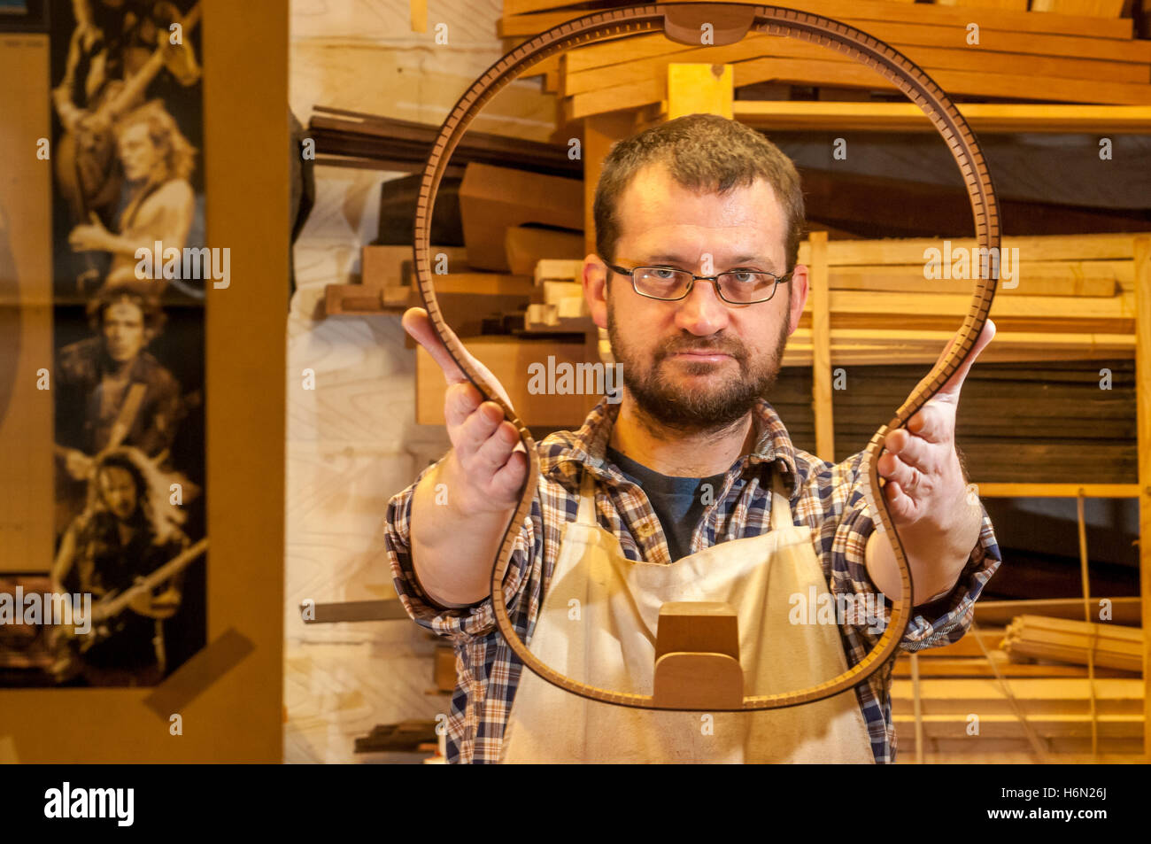 Guitar maker Nick Benjamin at his workshop in Lewes Stock Photo - Alamy
