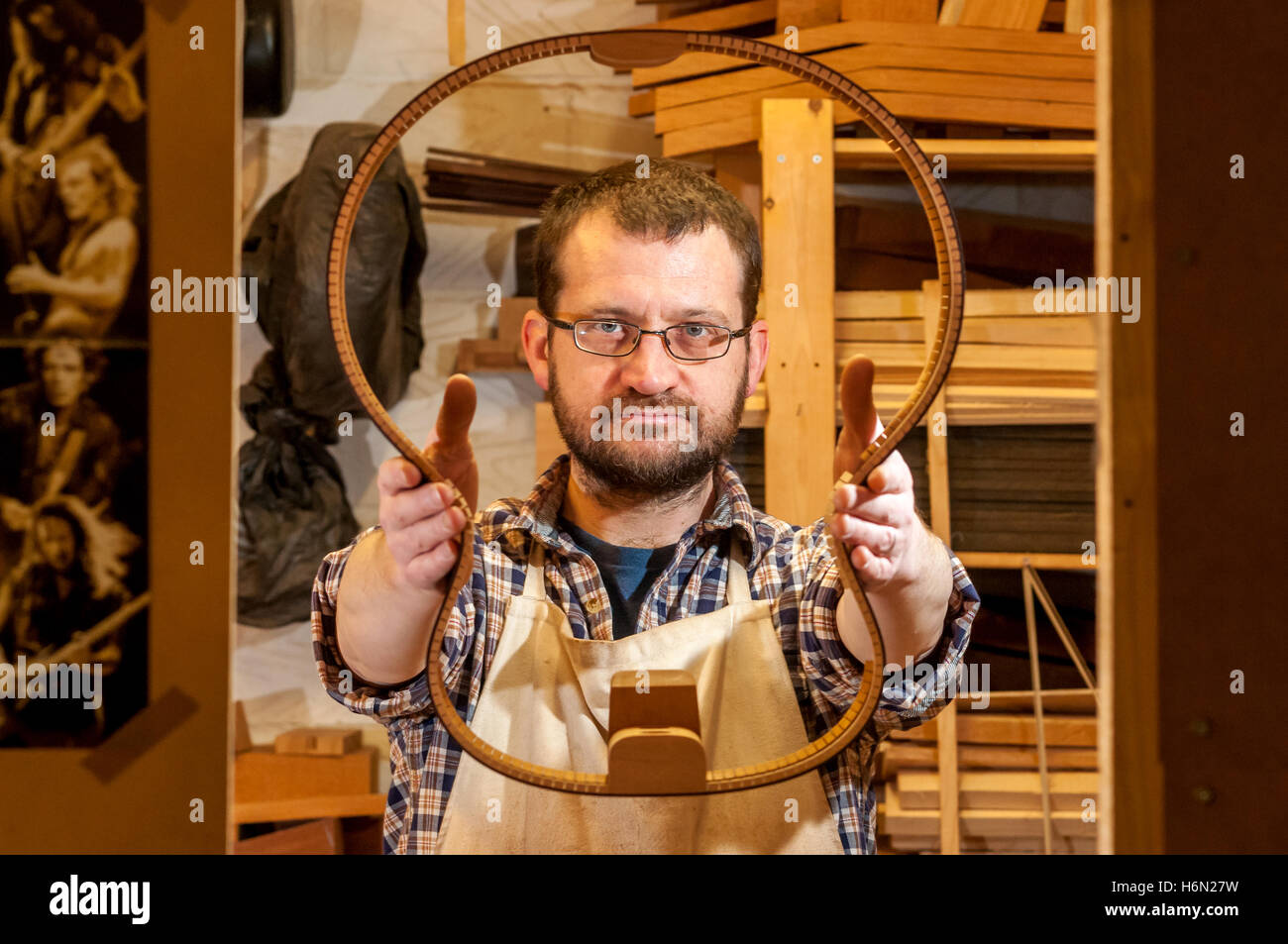 Guitar maker Nick Benjamin at his workshop in Lewes Stock Photo - Alamy