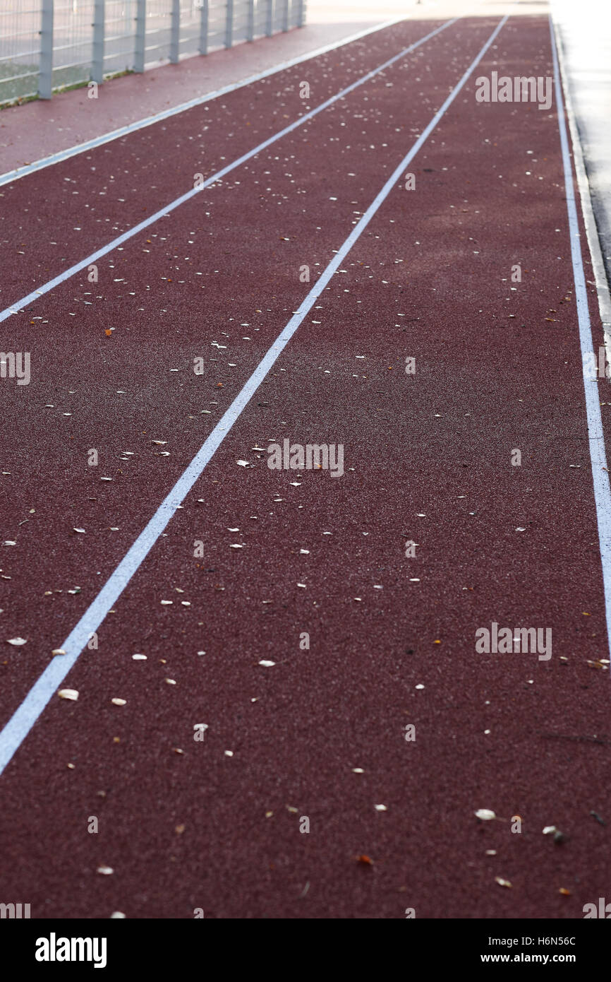 Fence running track hi-res stock photography and images - Alamy