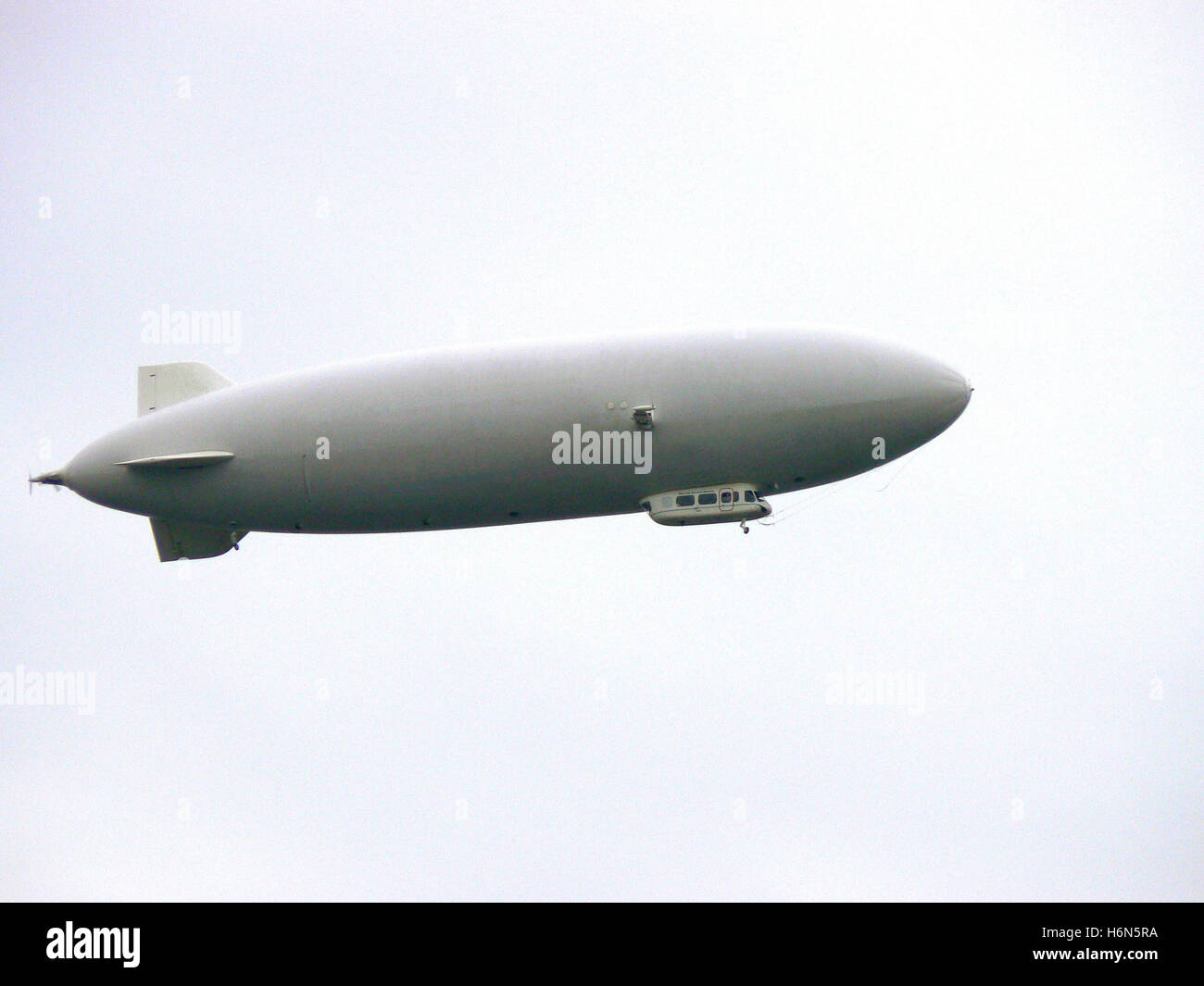 Zeppelin nt hi-res stock photography and images - Alamy