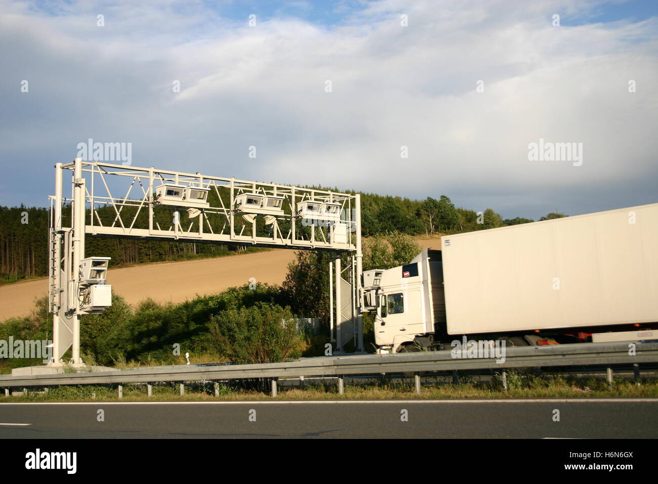 Traffic system hi-res stock photography and images - Alamy