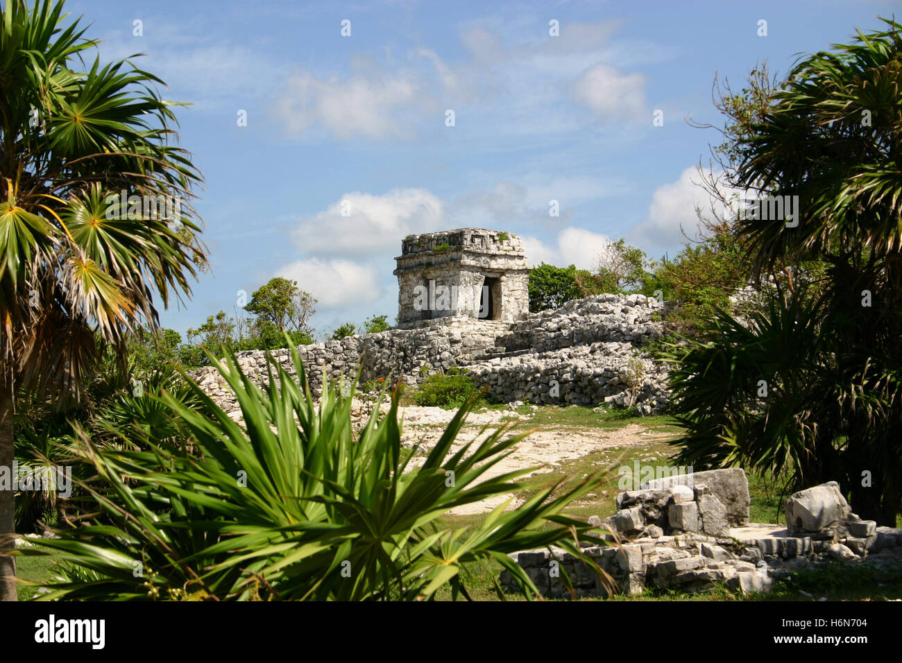 Tulum village hi-res stock photography and images - Alamy