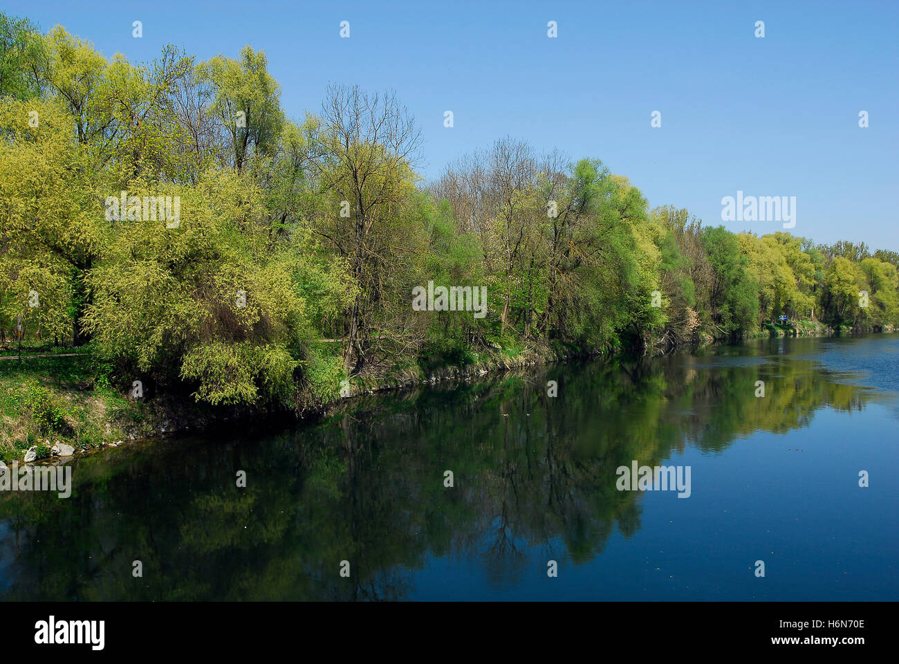 Spring rivers hi-res stock photography and images - Alamy